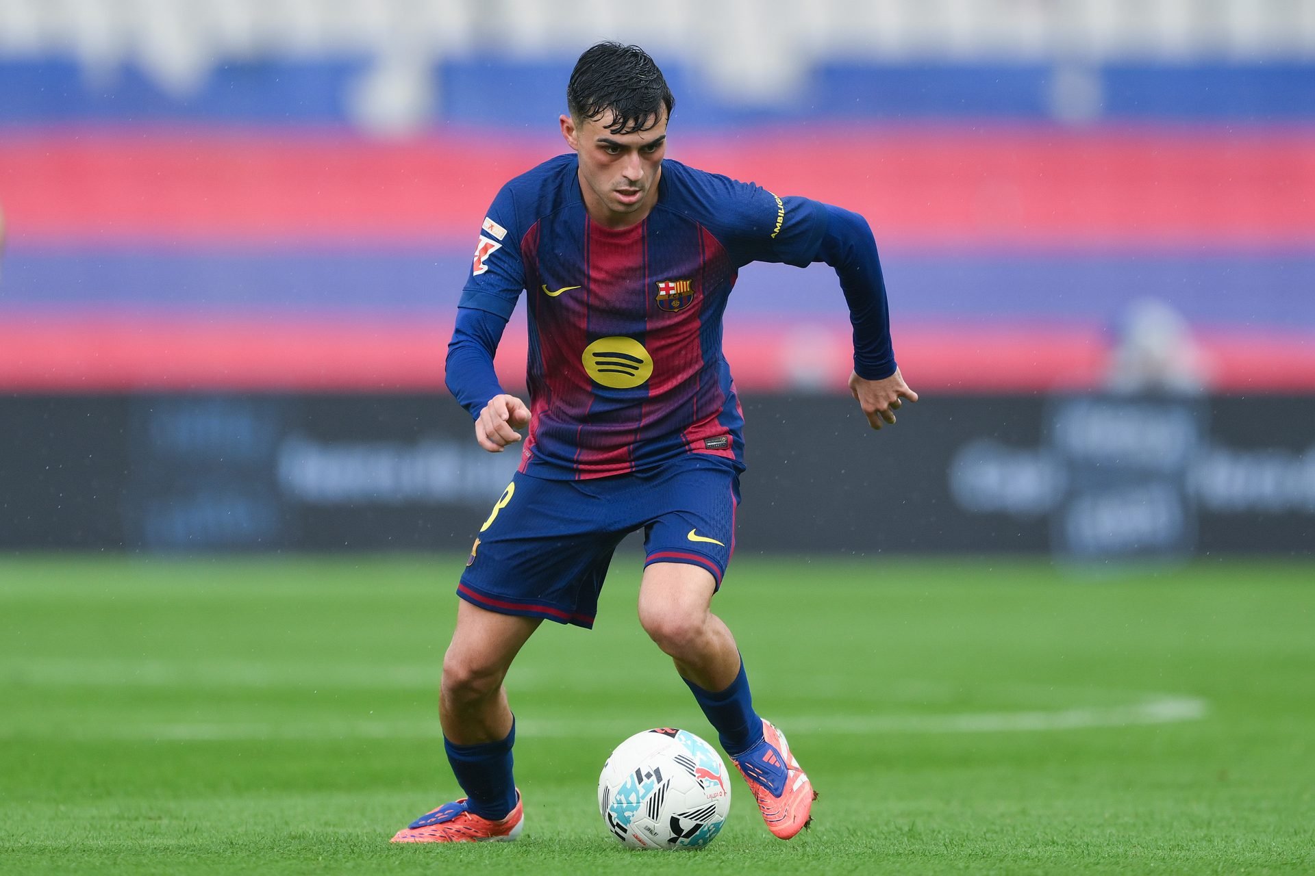 Essential Things for Midfielders – FBootTalk